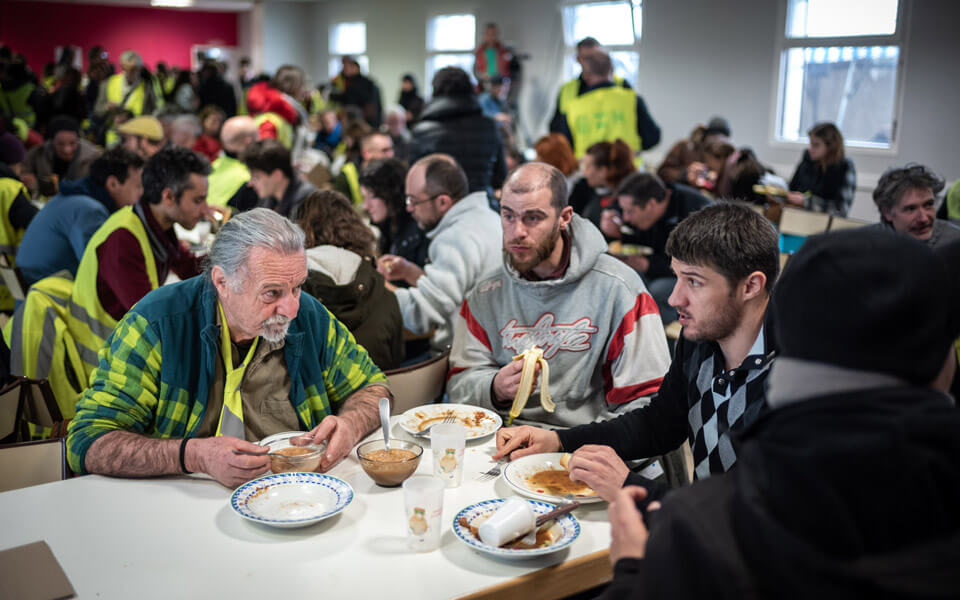 Yellow Vests: “Some people speak of a historical moment: when we see ...